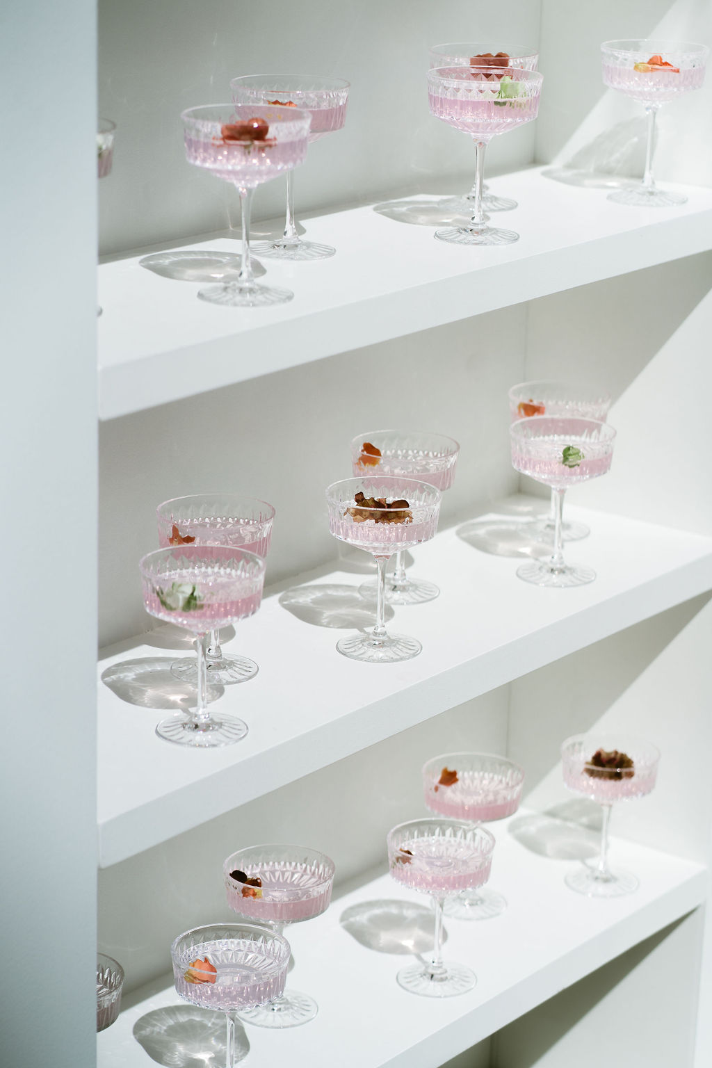 White Swan Castle | Sacramento Wedding Venue - ariannamaddoxphotography.com