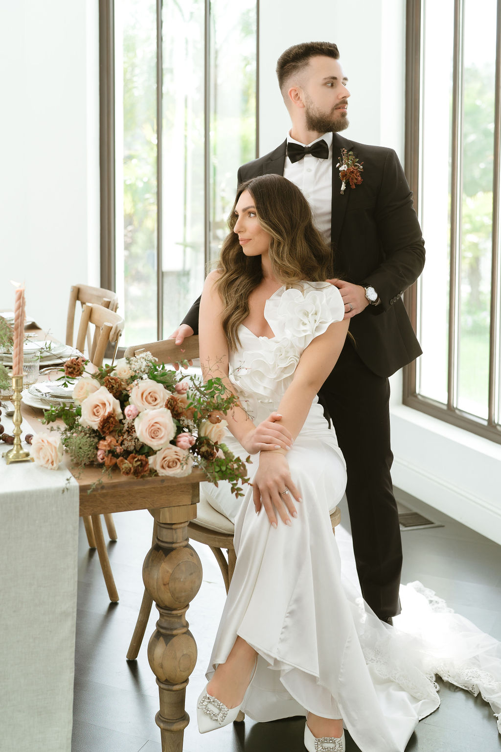 White Swan Castle | Sacramento Wedding Venue - ariannamaddoxphotography.com