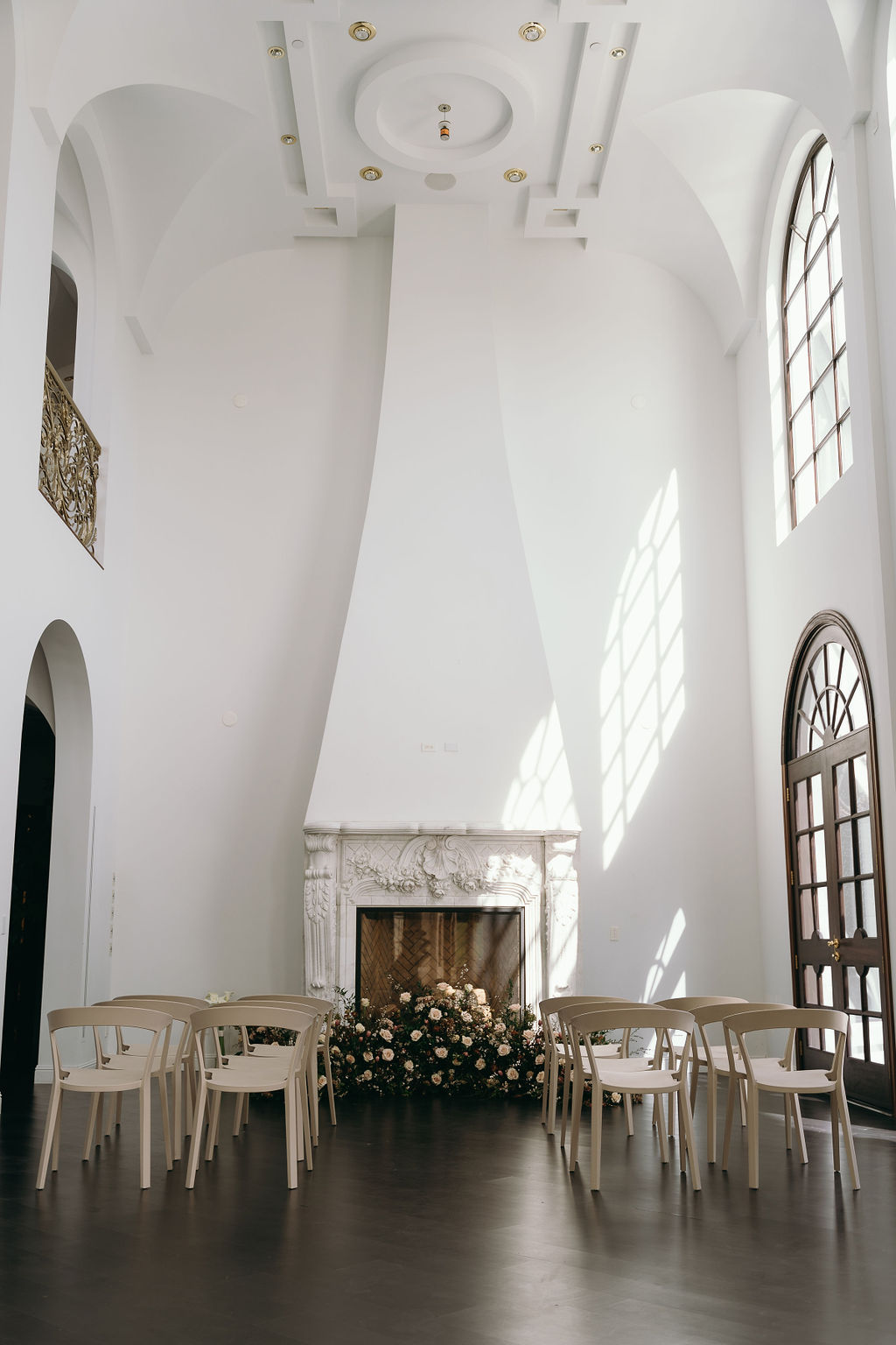 White Swan Castle | Sacramento Wedding Venue - ariannamaddoxphotography.com