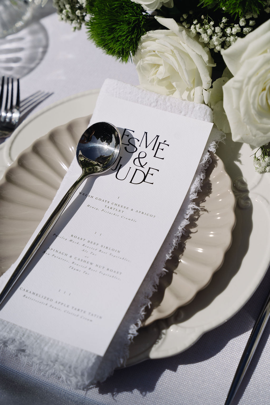 White Swan Castle | Sacramento Wedding Venue - ariannamaddoxphotography.com