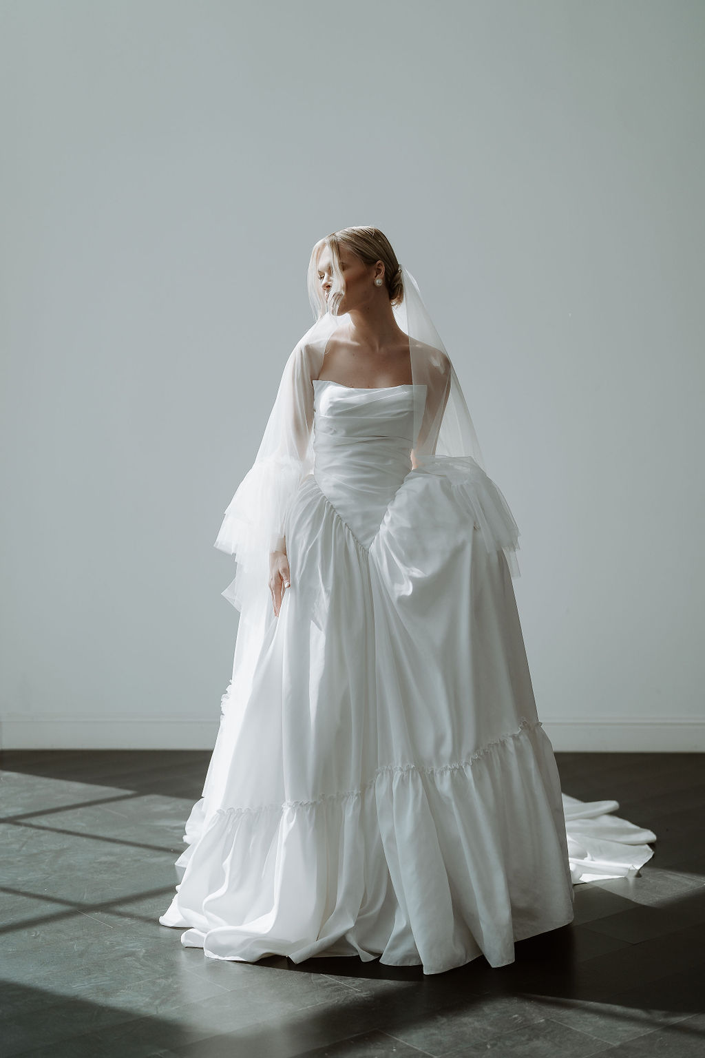 White Swan Castle | Sacramento Wedding Venue - ariannamaddoxphotography.com